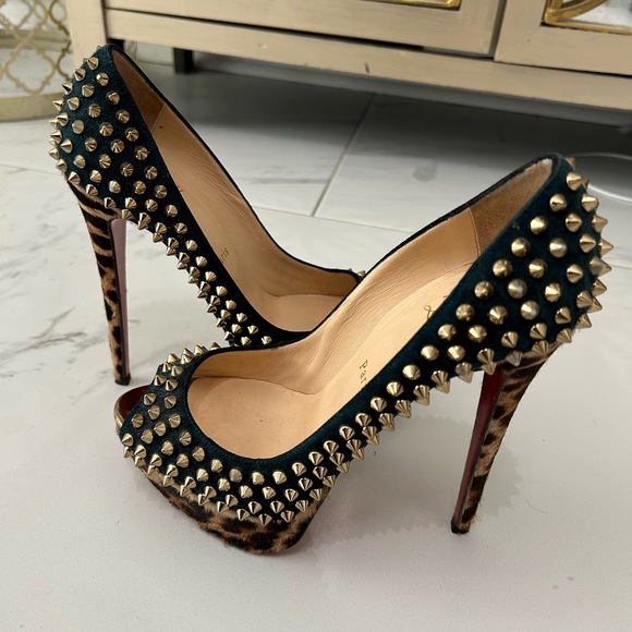 Christian Louboutin | Shoes | Womens Christian Louboutin Heels In Black ...